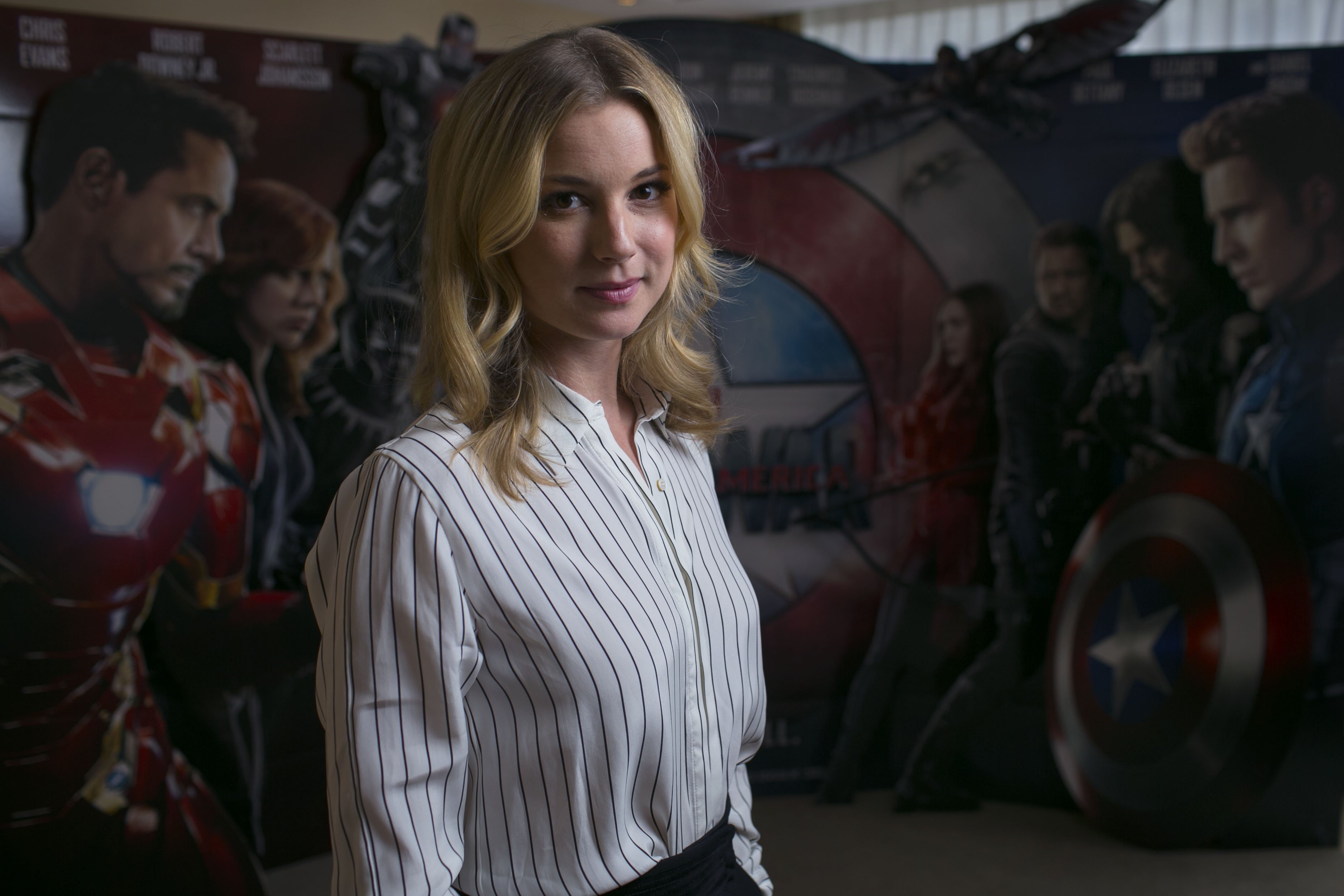 Emily van Camp photo #982973 | Celebs-Place.com