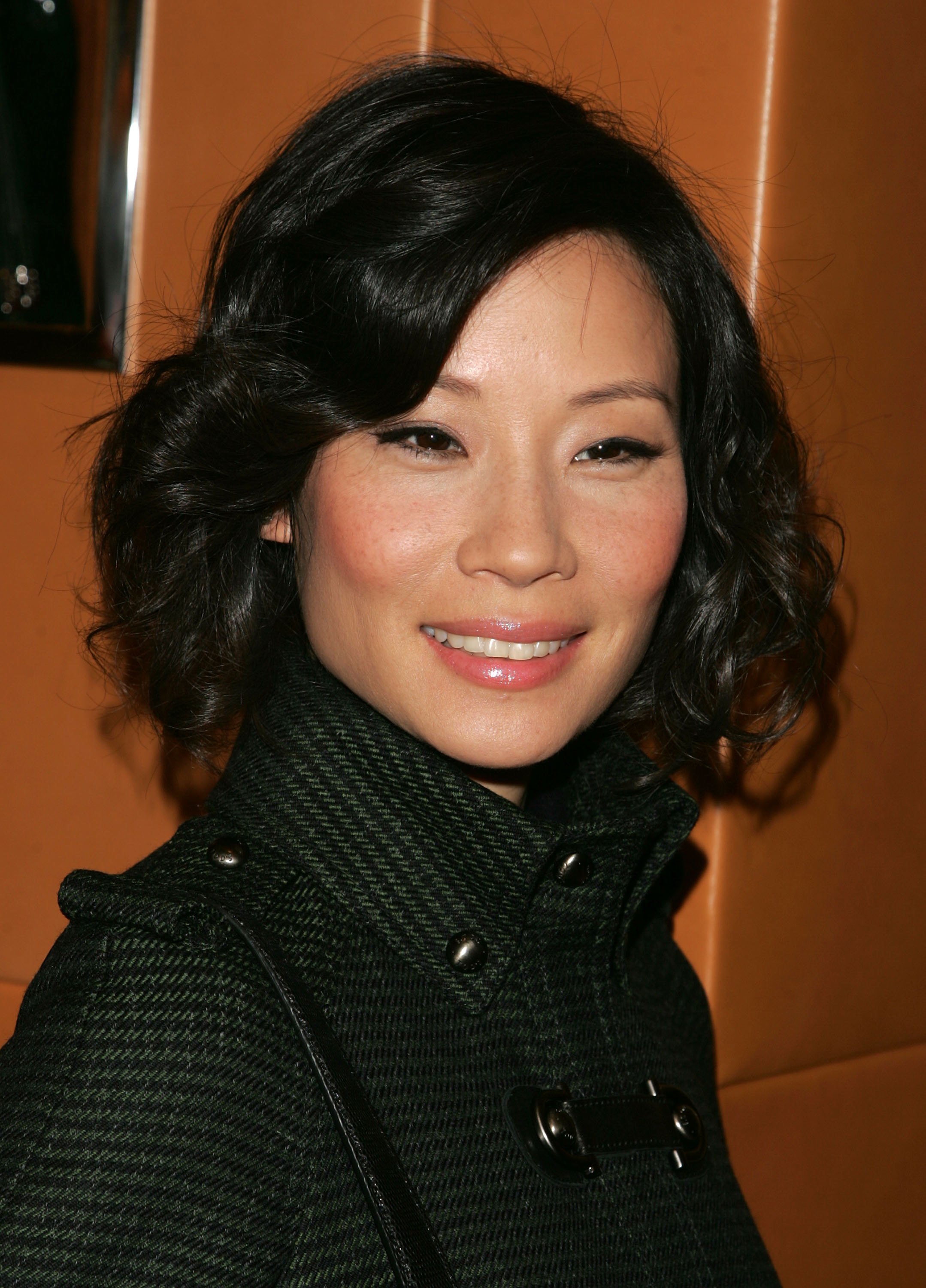 Lucy Liu photo #42875 | Celebs-Place.com